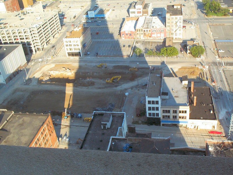 H&R Block Tower Construction - Kansas City - UrbanPlanet.org
